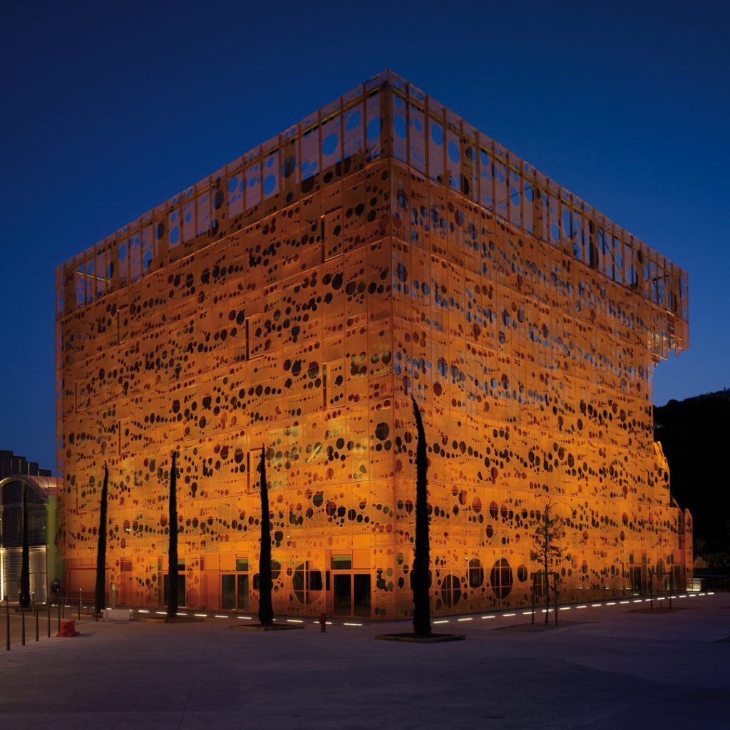 Le Cube Orange – Confluence, Lyon, France - Switch Made Group